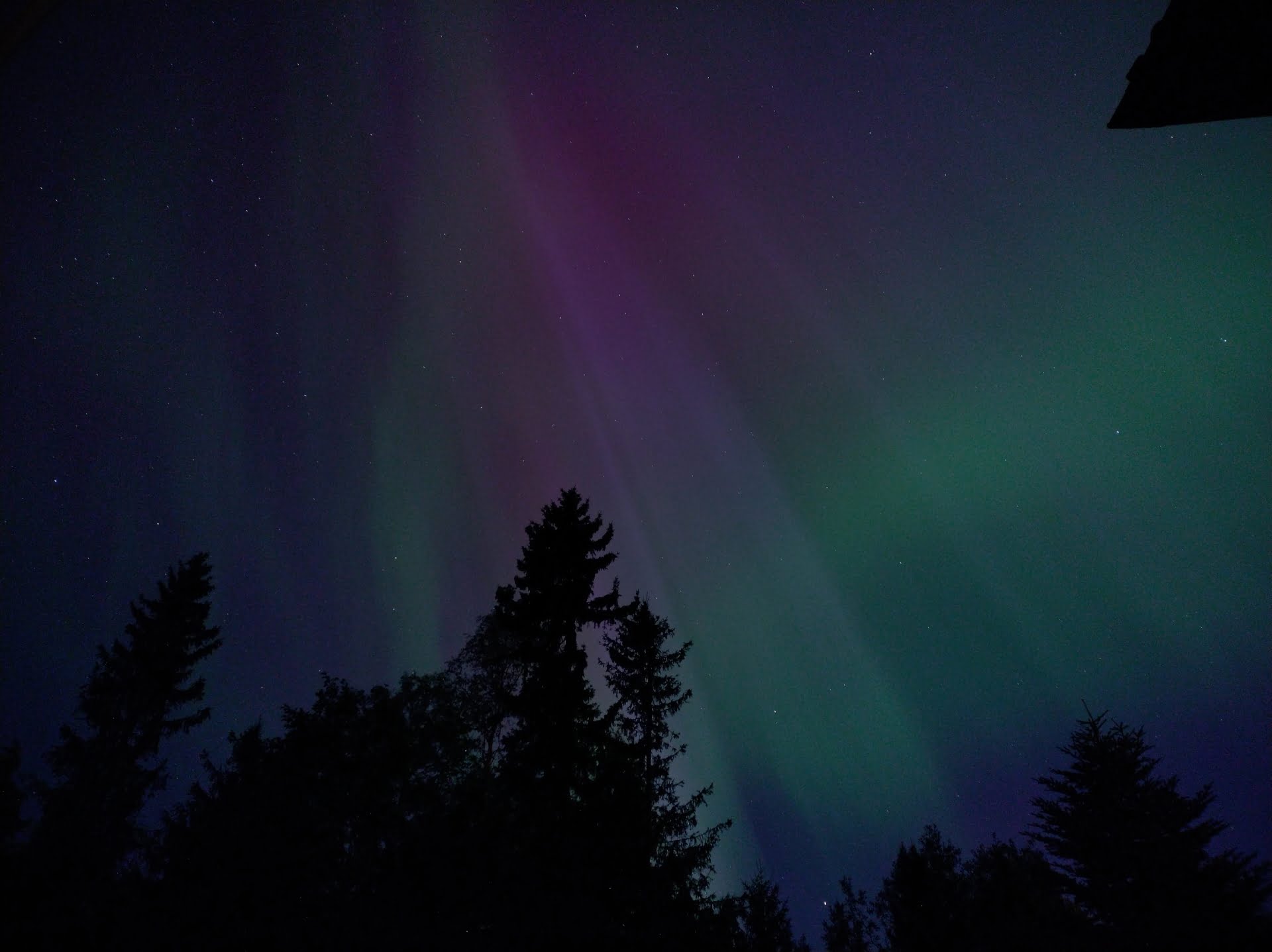 Upeat revontulet loimusivat: Katso kuvat Sastamalasta - Alueviesti ...