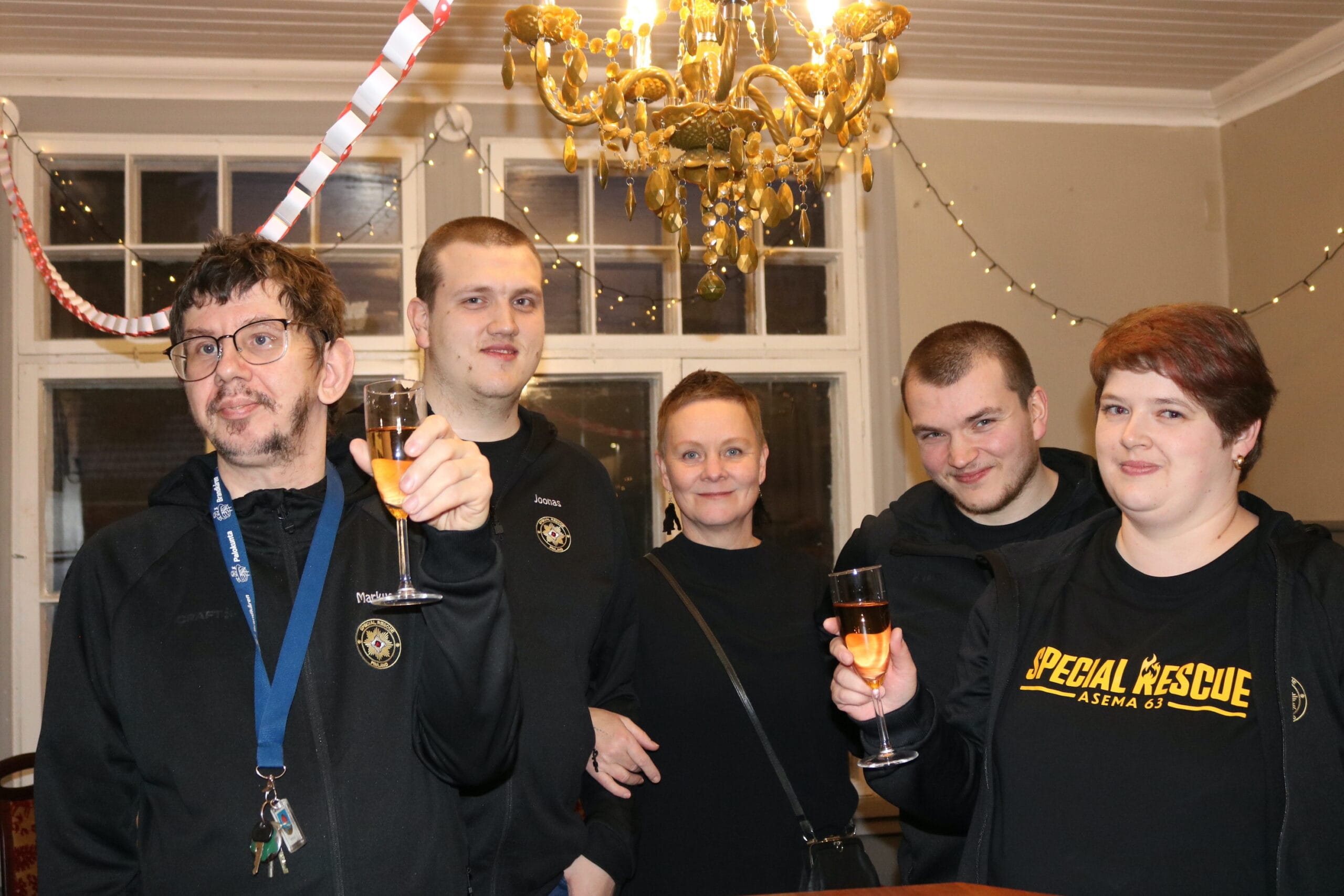 Special Rescue Asema 63-sarjan juhlat -”Alkuun kun näki itsensä ...